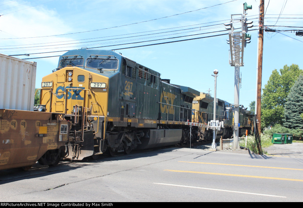 CSXT 297 on CSX Q620-19